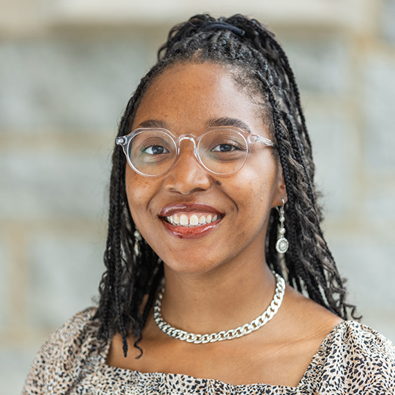 Ariana Suggs - CCO | Campus Ministry